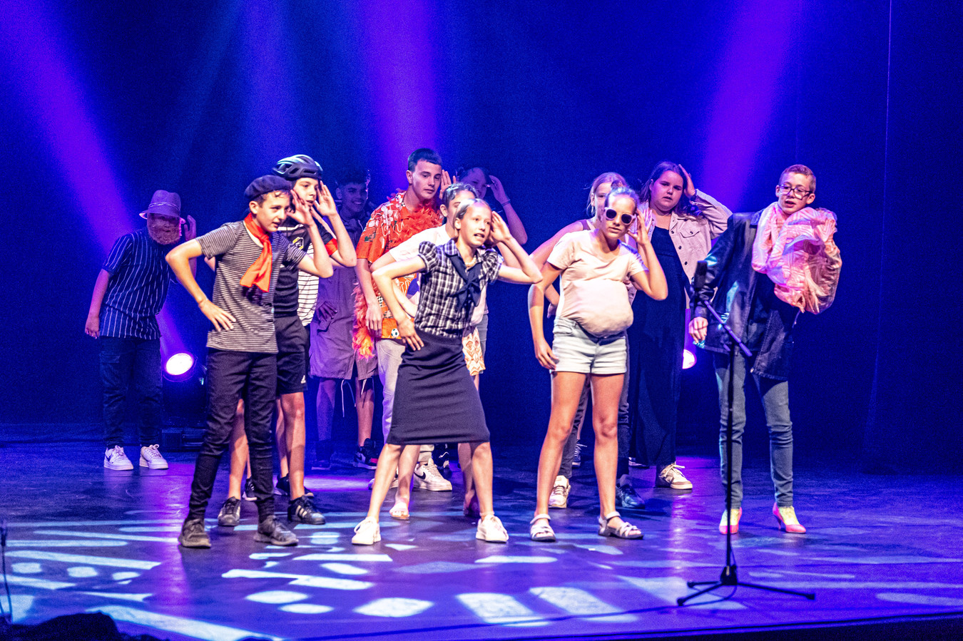 Warmdraaien voor eindmusical op grote podium de Spiegel | Foto ...