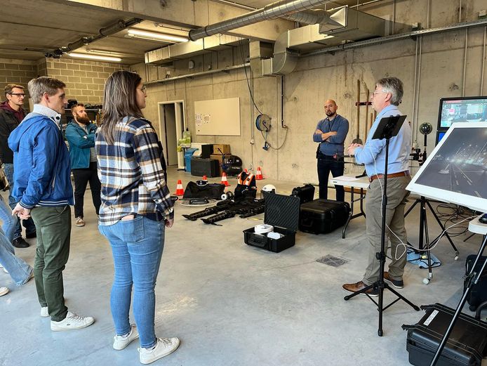 Jobdag politie Meetjesland is succes | Eeklo | hln.be