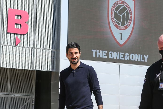 Speelt Lior Refaelov nog voor Antwerp? Niemand die het weet: het ...