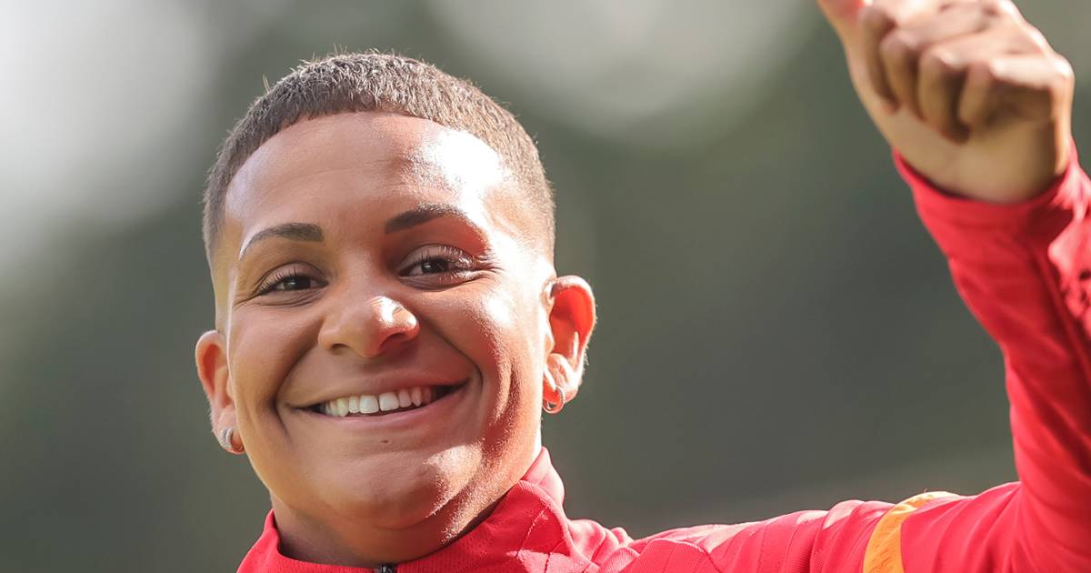 Shanice van de Sanden en vriendin verwachten eerste kindje: ‘Kunnen ...