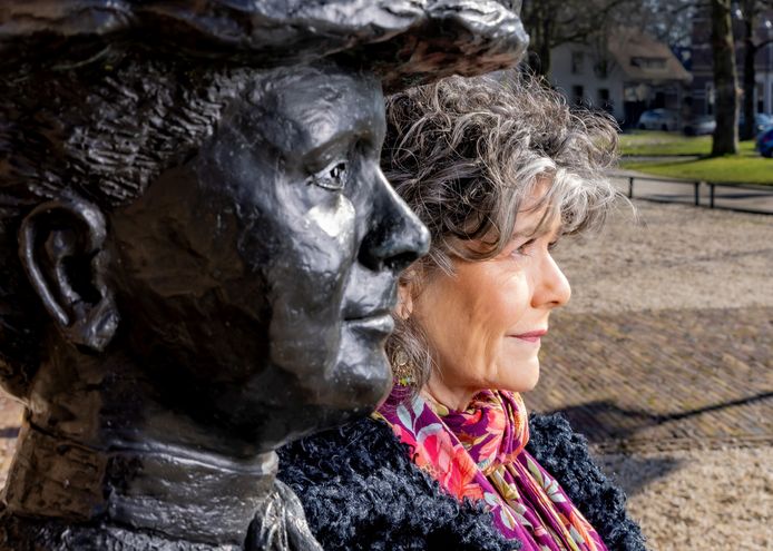 Dieuwertje Blok: ‘Ik vermoed dat Wilhelmina wellicht gevoelens had voor ...