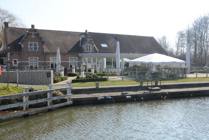 "Waar moeten we nu trouwen?" | Sint-Niklaas | hln.be