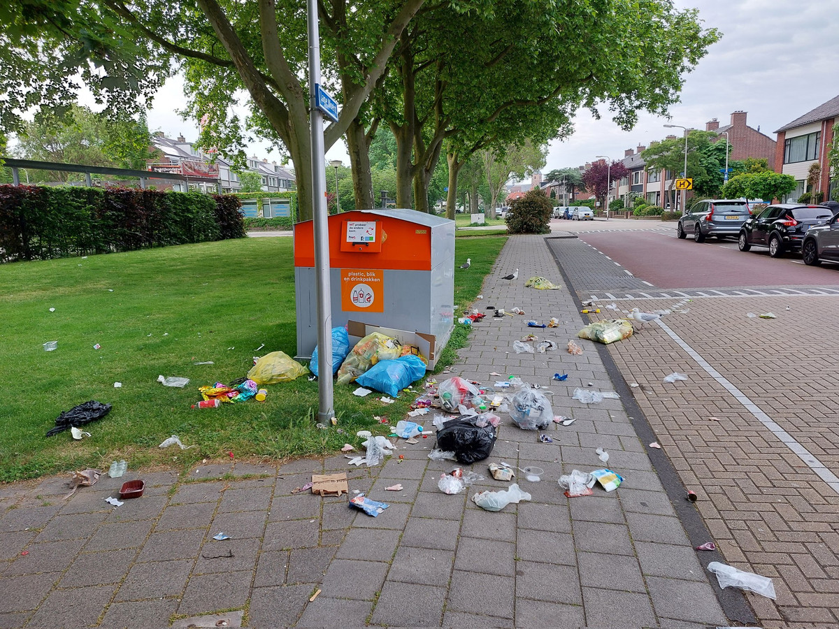 ‘Vreselijke’ gele zakken gaan definitief de prullenbak in: Westland ...