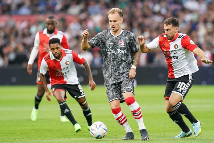 Bedreigingen versnelden vertrek Mark Diemers bij Feyenoord: ‘Ik zei ...