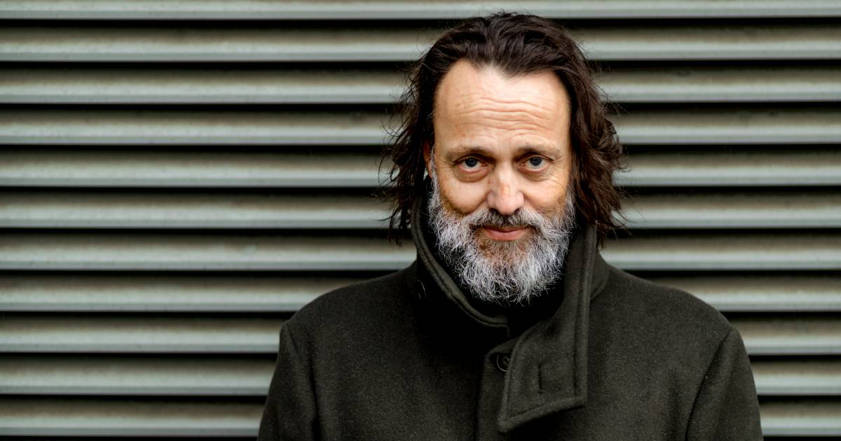 Schrijver Hugo Borst vertelt en signeert in Eindhoven | Eindhoven | ed.nl