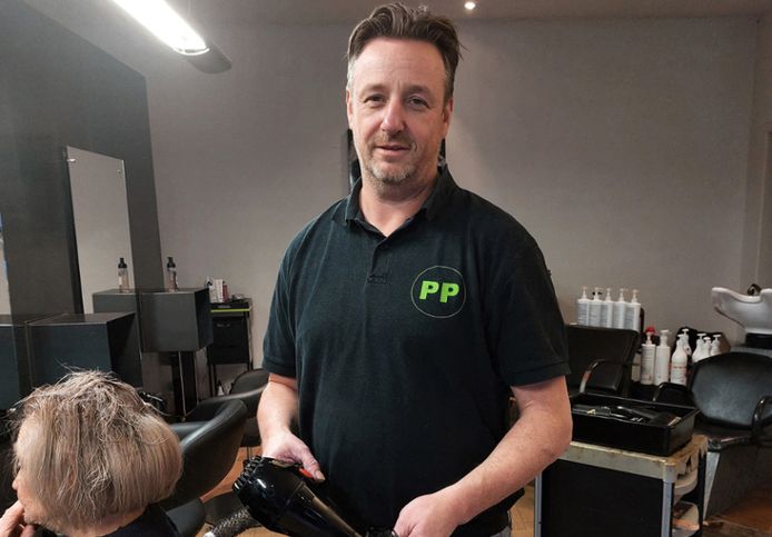 Net nu nam kapper Peter voor één keer niet deel aan groepspot van ...