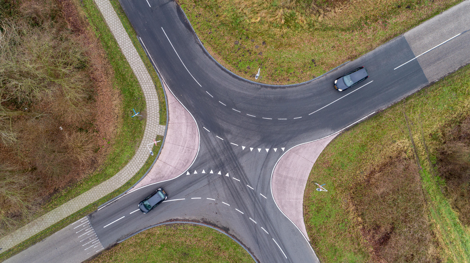 Staphorst pakt gevaarlijke kruising opnieuw aan | Foto | destentor.nl