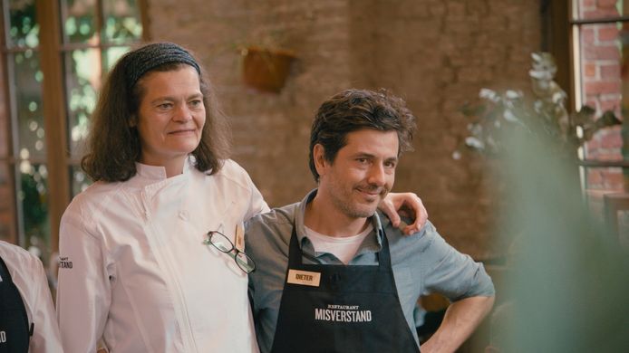 COLUMN. Geert Hoste: “Wedden dat James Cooke niet zijn echte naam is ...