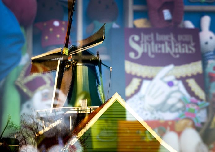 Aan de Zaan kloppen alle harten vol verwachting | Intocht Sinterklaas | AD.nl