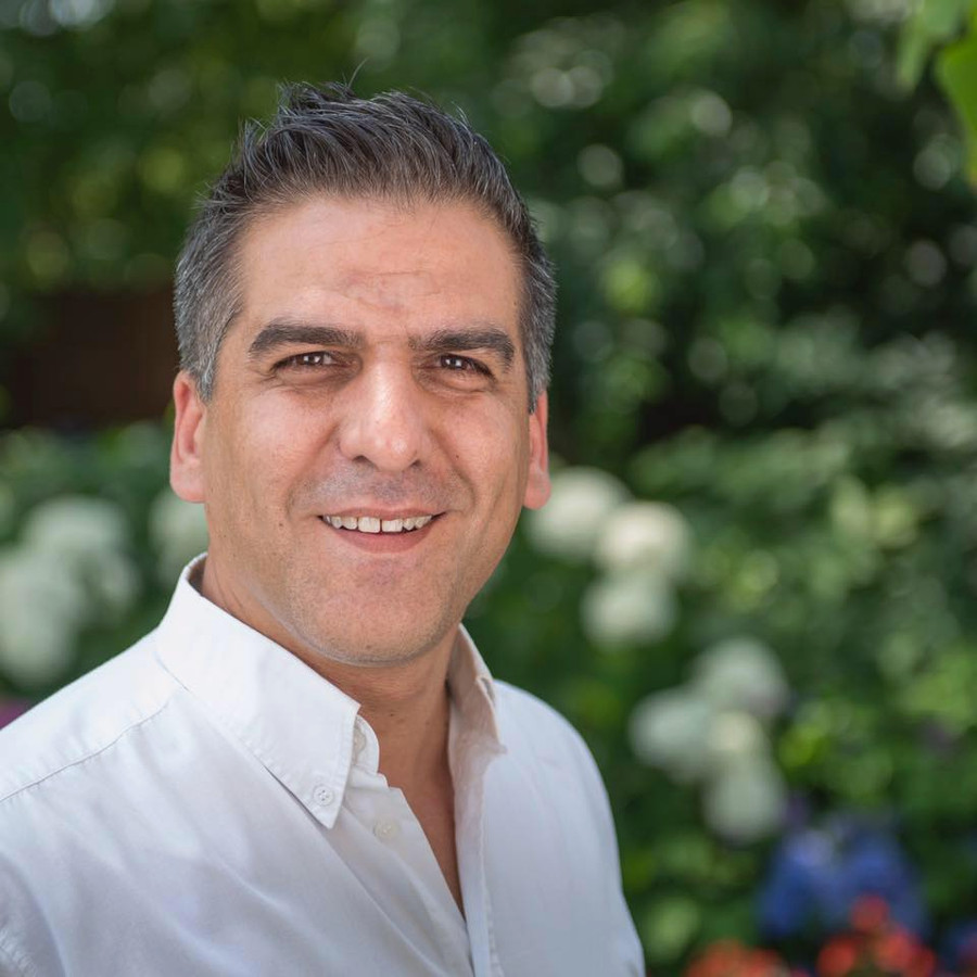 Raadslid Murat Yurtay (Open VLD) vraagt en krijgt hulp voor slachtoffers van aardbeving | Foto ...