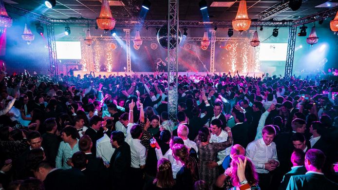 EventUs organiseert galabal INTO 2023 in De Ark | Ardooie | hln.be