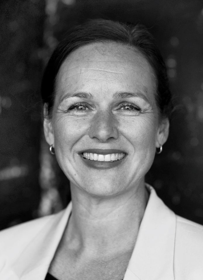 Nicole Stolk nieuwe bestuursvoorzitter Albert Schweitzer ziekenhuis ...