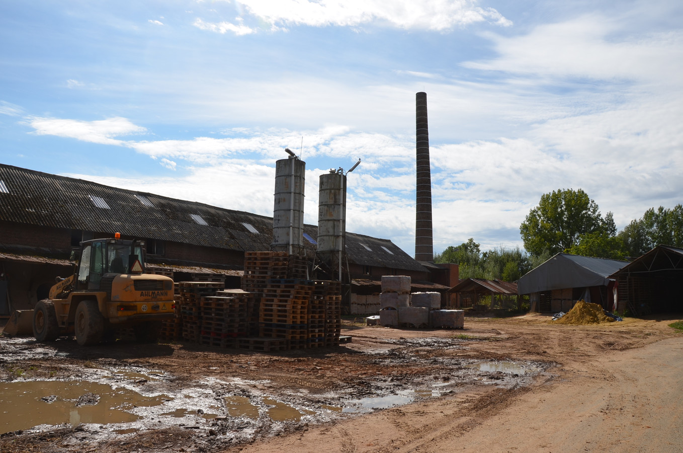 Els baat laatste steenbakkerij in Vlaanderen uit waar alles nog ...