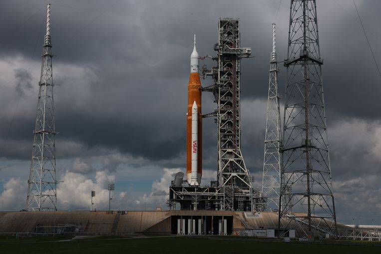 Lancering van nieuwe raket naar de maan live te volgen | Het Parool