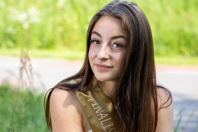 Als tiener ging het helemaal mis door die ene video, nu wil Laura (22 ...