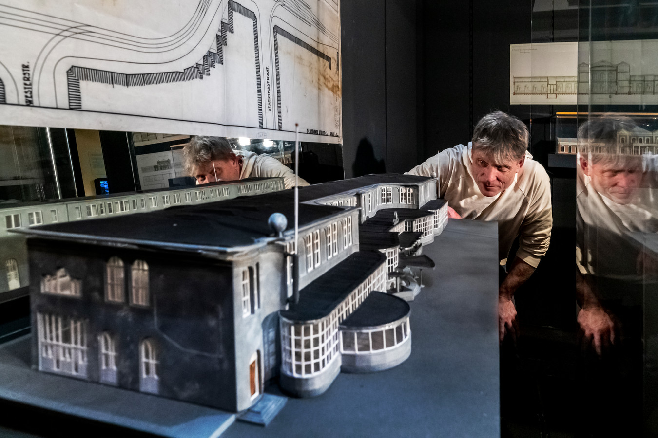 Oud Utrechts stationsgebouw rolt uit 3D-printer: nagebouwd tot op 1 ...