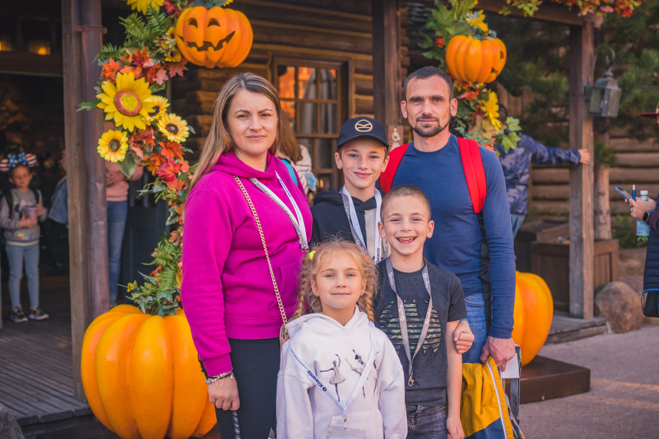IN BEELD. Limburgse kinderen vieren verjaardag van Disneyland Parijs ... IN BEELD. Limburgse kinderen vieren verjaardag van Disneyland Parijs ...