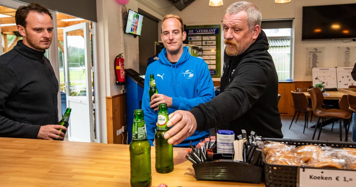 In deze voetbalkantine kost het bier al tien jaar lang hetzelfde (en ...