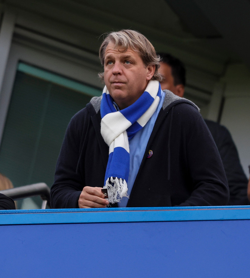 Amerikaanse eigenaar Chelsea koopt ook Franse club Strasbourg | Foto ...