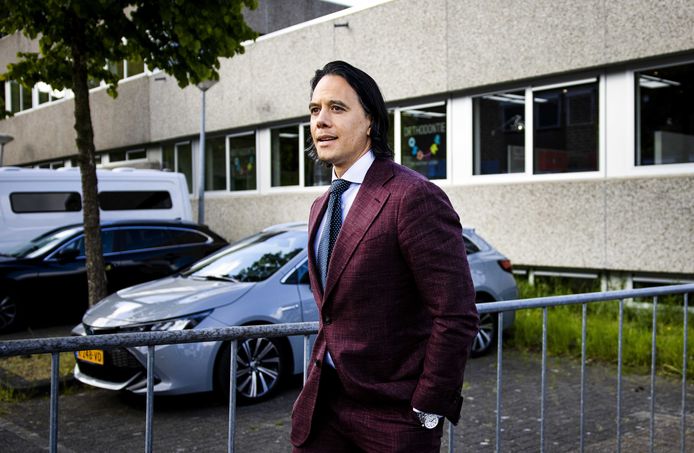 Guy Weski: ‘Zoektocht naar nieuwe advocaat voor Taghi verloopt heel moeilijk’ | Binnenland | AD.nl