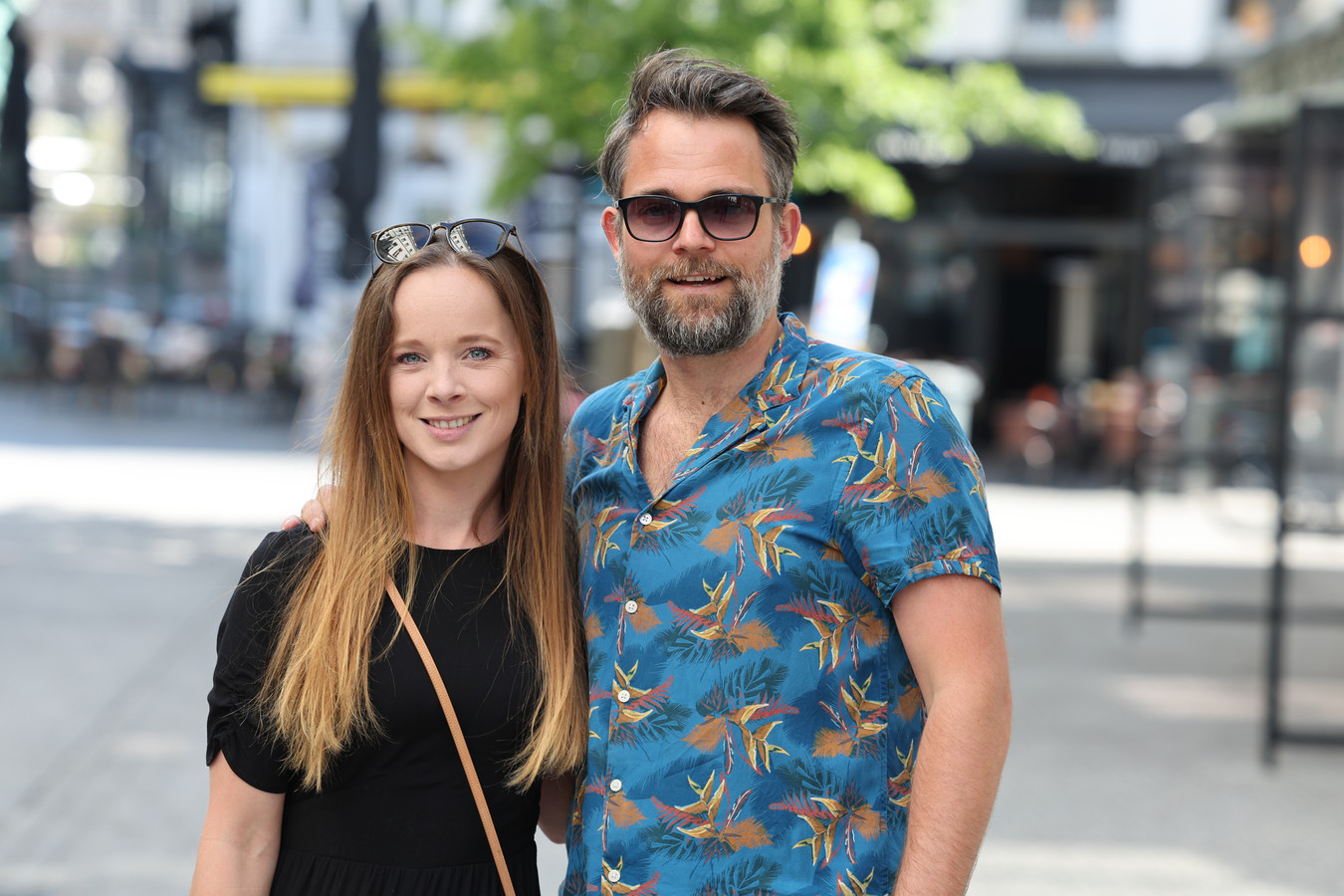 IN BEELD. Nieuwe haarcoupe voor Ann Van den Broeck en bijna 99-jarige ...