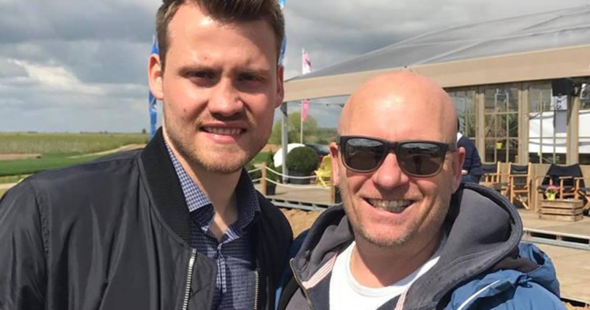 Pim Smit strikt Simon Mignolet voor potje 'schilderkeepen' | Linter ...