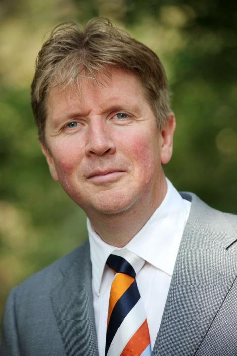 Rabodirecteur Jansen vertrekt | Foto | ed.nl