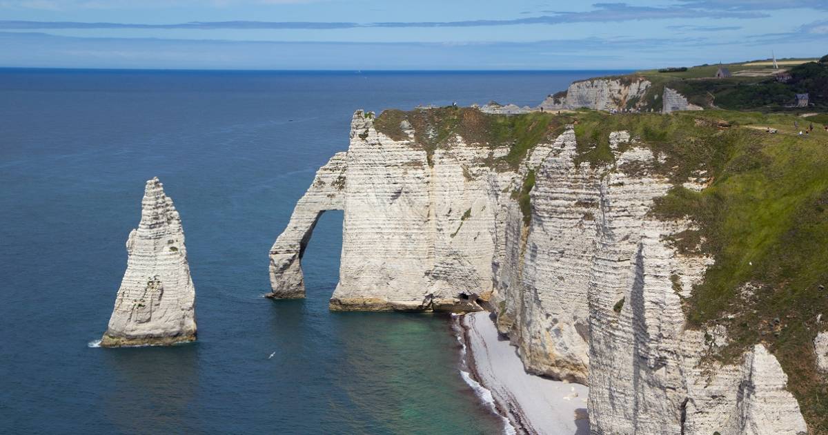 Toeriste (30) valt van beroemde klif in Frankrijk bij maken selfie ...