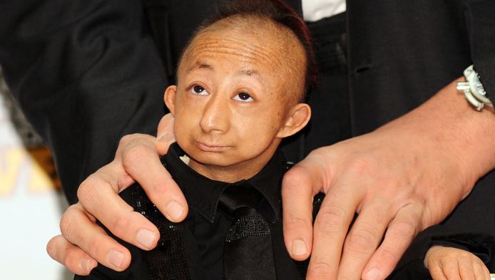 Kleinste man ter wereld gestorven | Bizar | hln.be