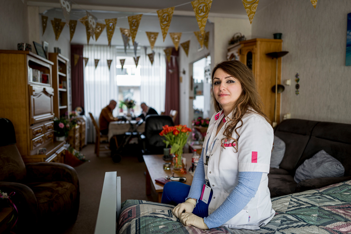 Thuiszorg in Enschede: één keer per week douchen, terwijl stoma lekt ...