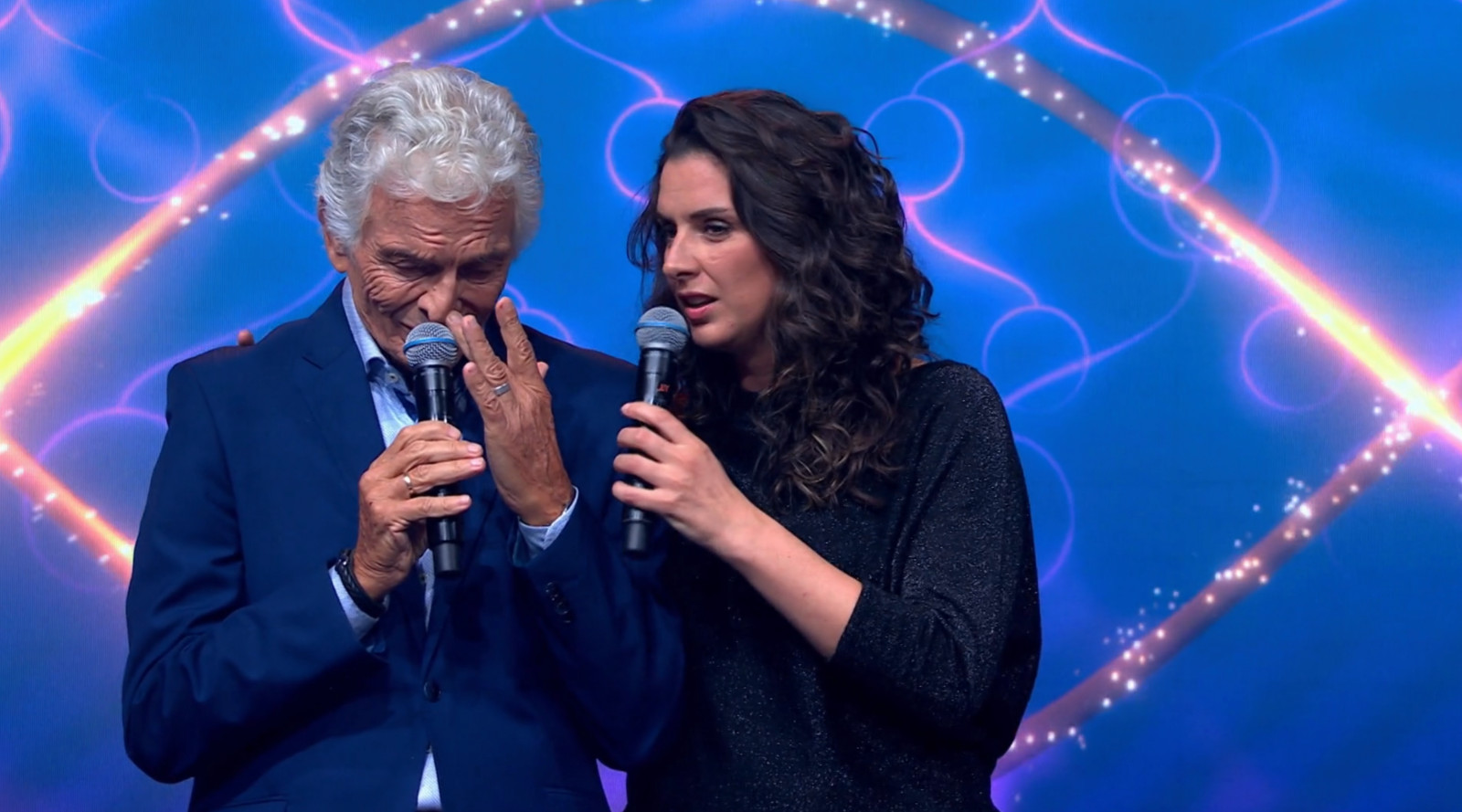 Miljoen kijkers voor DNA Singers met emotionele Ben Cramer: ‘Ach, papa ...