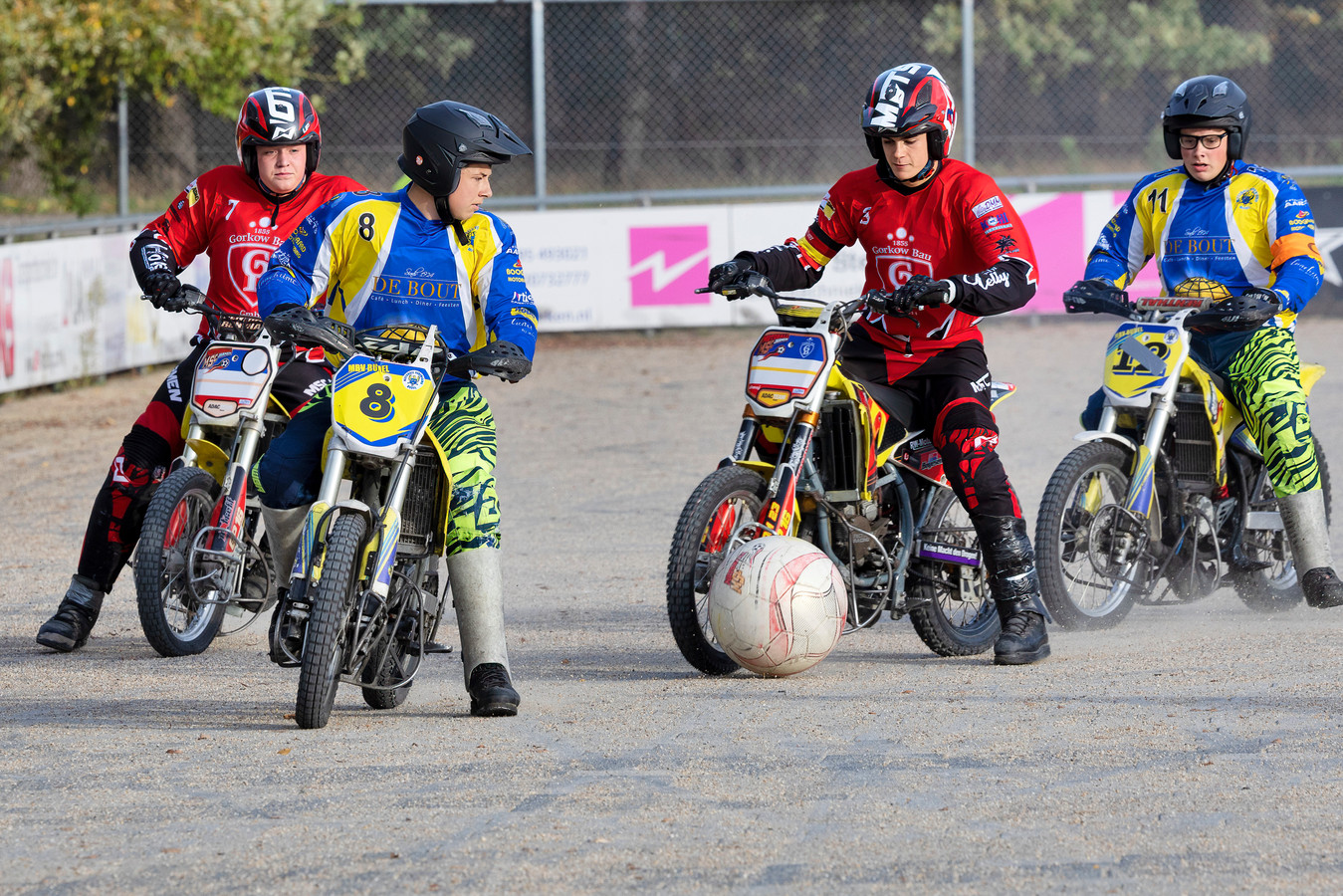 Motoball, voetbal op een motor: ‘onderdeel zijn van de snelste ...