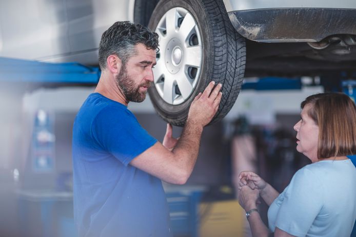 Vrouwen betalen tot 100 euro meer in de garage: hoe zorg je ervoor dat je wél een correcte prijs ...