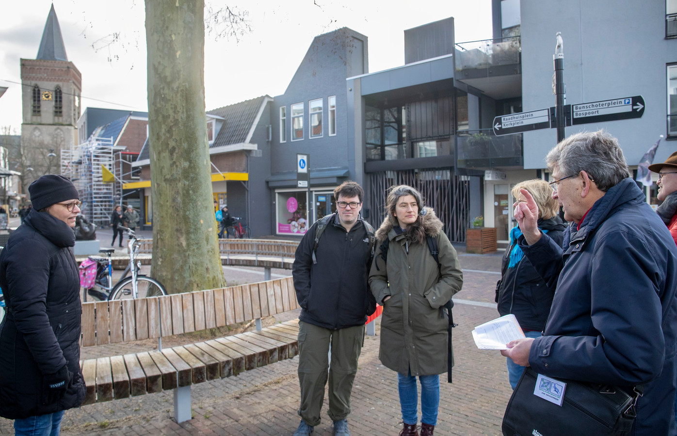 Toerist in eigen stad: bijzondere plekjes en anekdotes bij rondleiding ...
