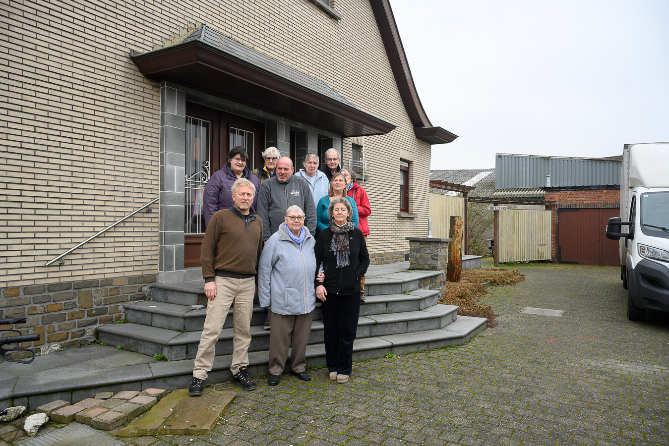 Half jaar na allesverwoestende brand is sociale winkel De Loods weer ...