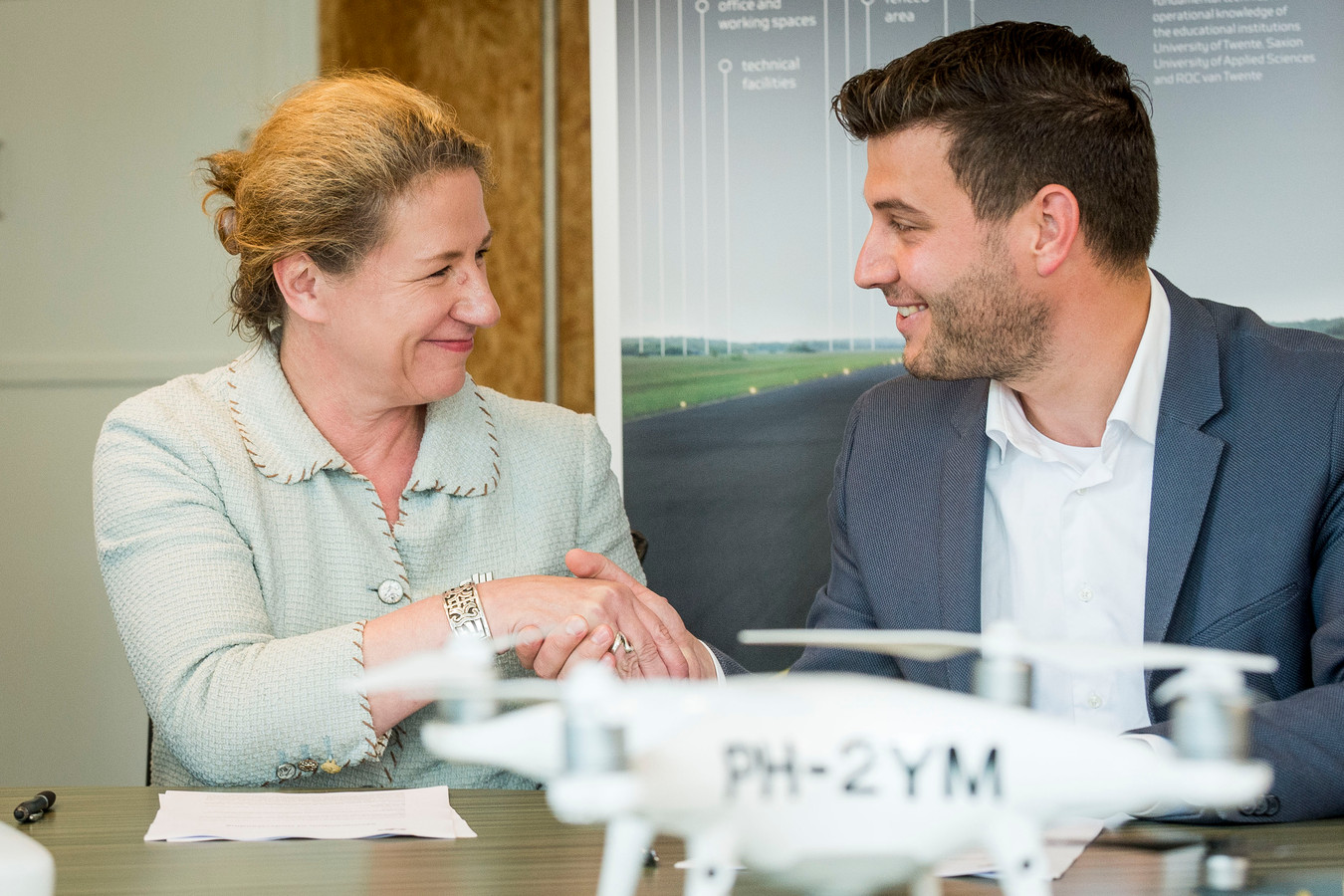 Begeleider (39) van Twentse start-ups baalt van ‘borstklopperij’ en ...