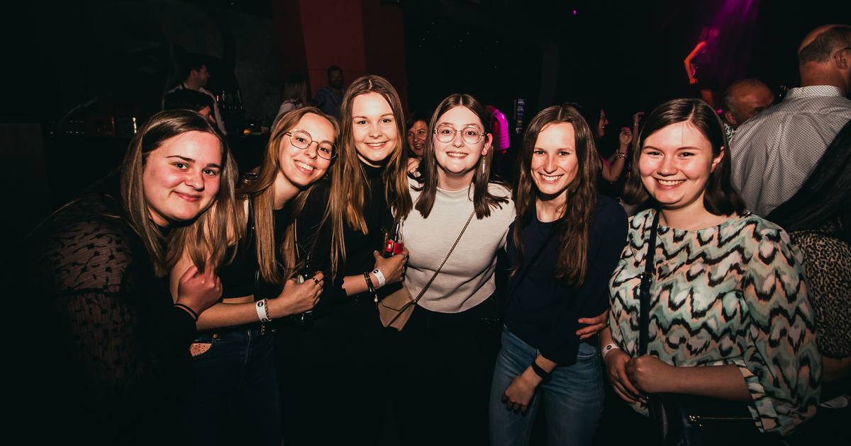 Zorgpersoneel geniet van verdiend feestje in Versuz | Hasselt | hln.be