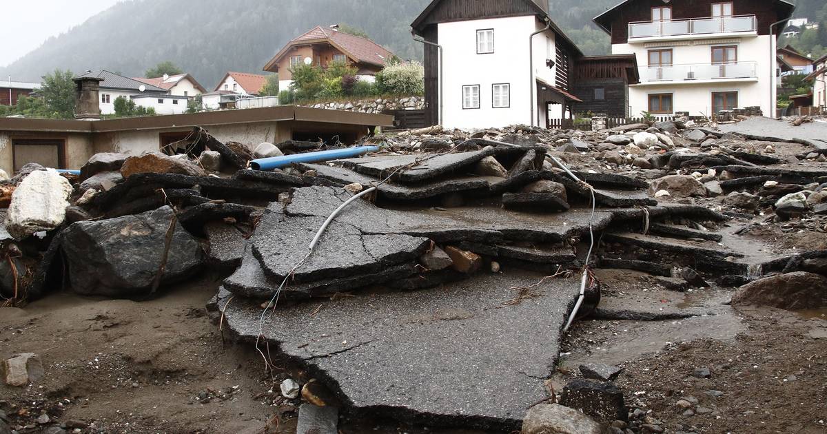 Drie dorpen afgesloten van buitenwereld na onweer in Oostenrijk ...