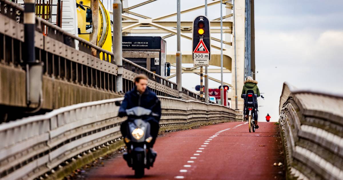Fietsers kunnen opgelucht ademhalen: gratis pont tijdens werk aan de ...