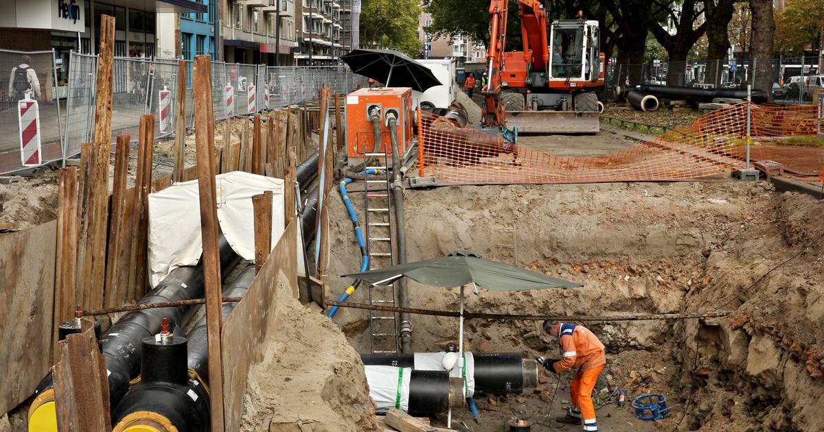Vliegende inspecties van Eneco op zoek naar lekken in stadsverwarming ...