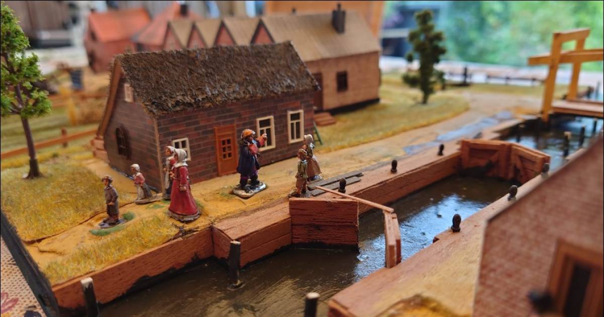 Spel over hoe dorp in de fik werd gestoken: ‘Wel dubbel: we spelen een ...