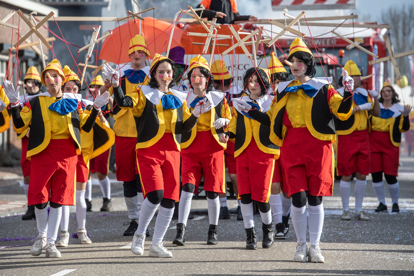 Bonenpikkerslaand maakt beestenboel van 66ste jubileum | Foto | ed.nl