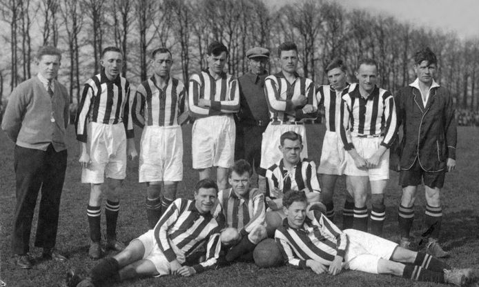 Heracles kampioen? Eens in de 20 jaar is het raak, in 1927 en in ...