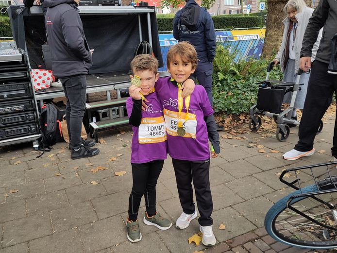 4700 lopers in de laatste bocht van de City Run: ‘Nog maar 310 stappen ...