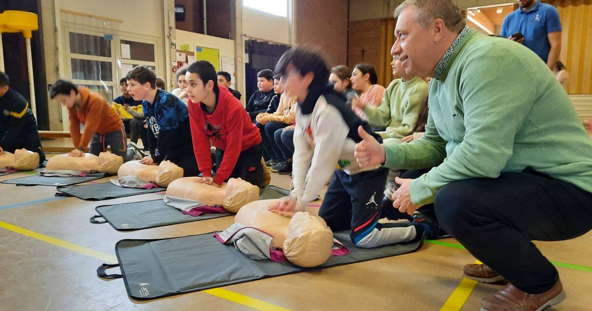 Zesdejaars leren levens redden op school | Zaventem | hln.be