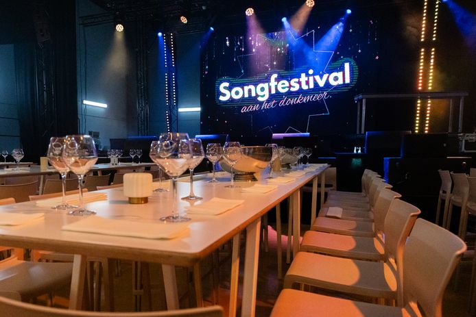 Festivalhal klaar voor eerste editie van songfestival aan het Donkmeer ...