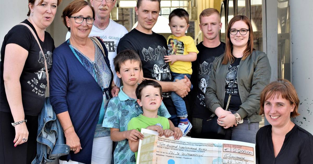 Opbrengst memorial John Van Simaeys voor preventiecentrum zelfdoding ...