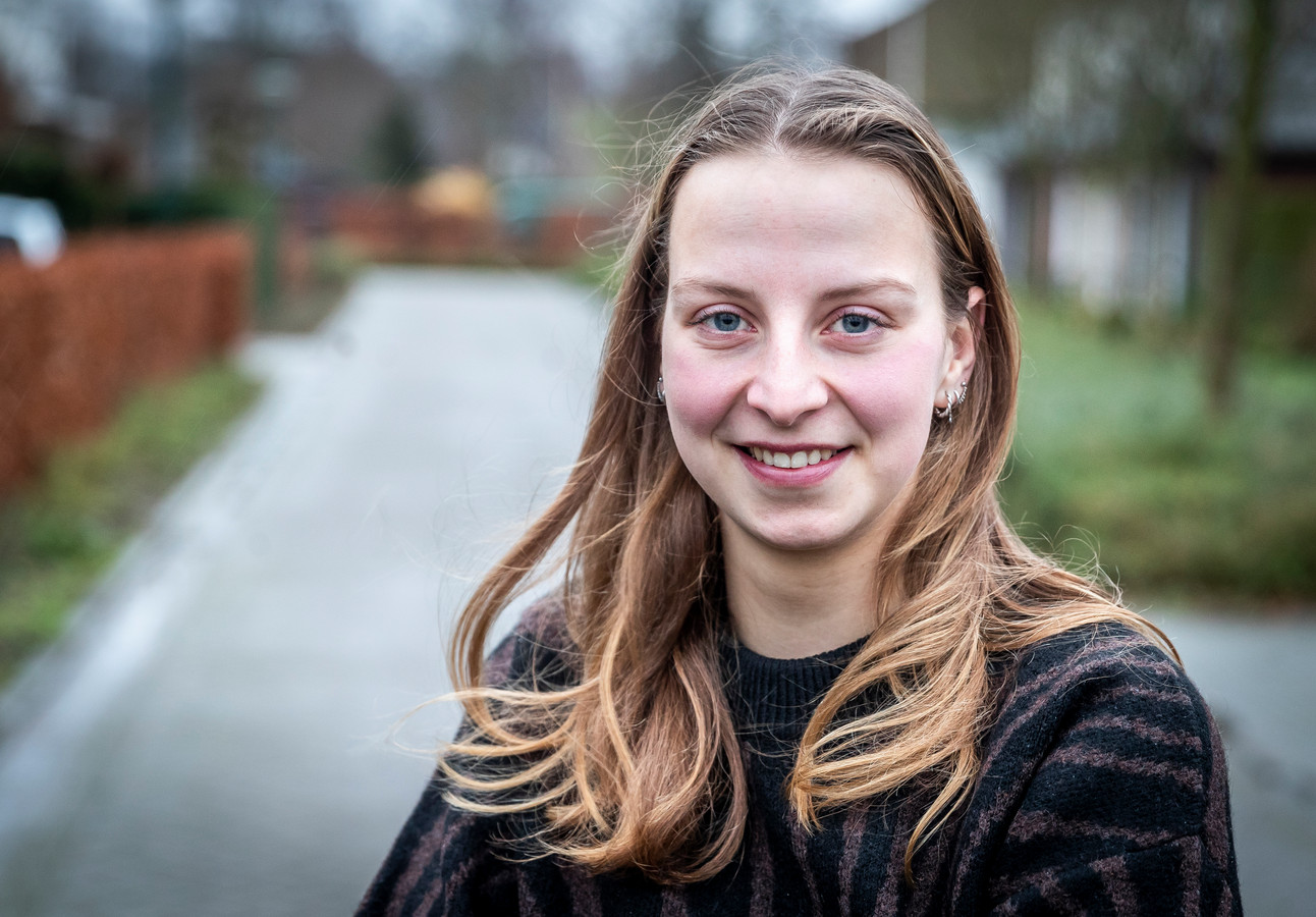 Cassandra liet zich op stage in Denemarken twee keer vaccineren en ...