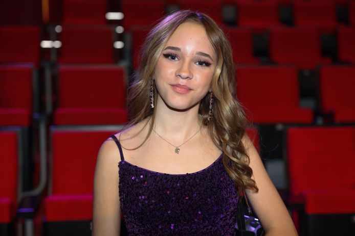 Emma Kok (16) deelt rolstoelfoto met 1,7 miljoen volgers: ze ‘worstelt ...