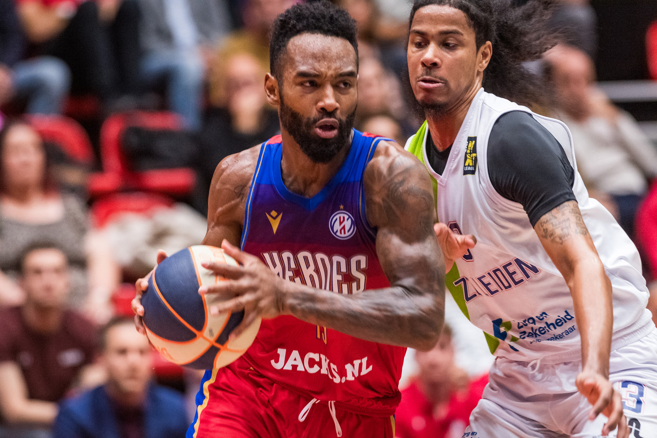 Heroes overtuigt met klinkende zege op rivaal Leiden | Foto | AD.nl